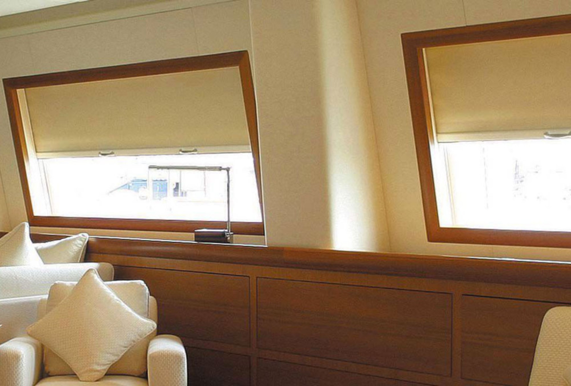 Roller blinds for marine windows, roller blinds for boats | Lauresta